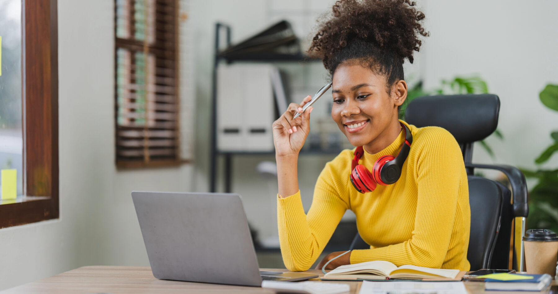 Roles and Responsibilities of a School Yearbook Team | Friesens